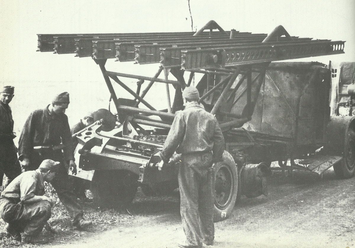 BM-13 Katjuscha Stalinorgel - Weltkrieg2